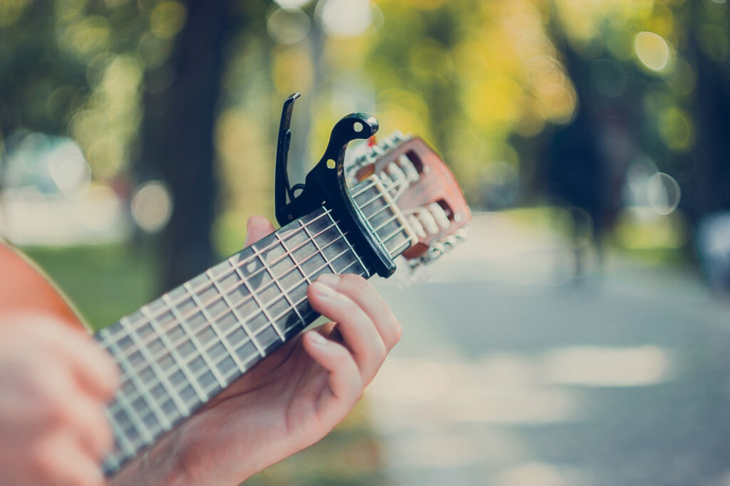 Kapodaster Test bzw. Überblick der besten Modelle 2025 2025: musikfibel.de